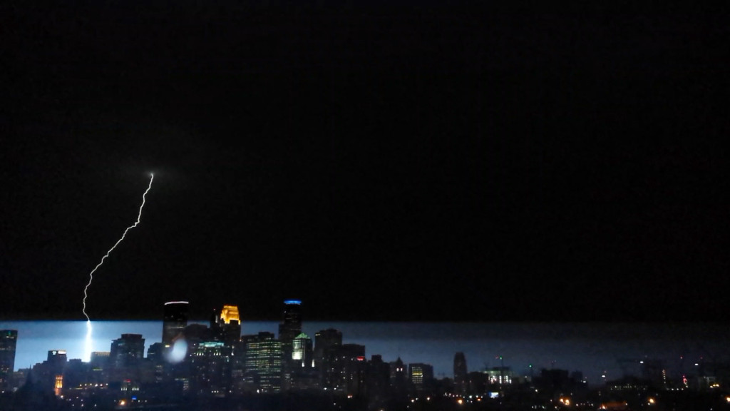 Downtown Minneapolis Lightning Storm – Minnesota Cold – Cold Weather ...